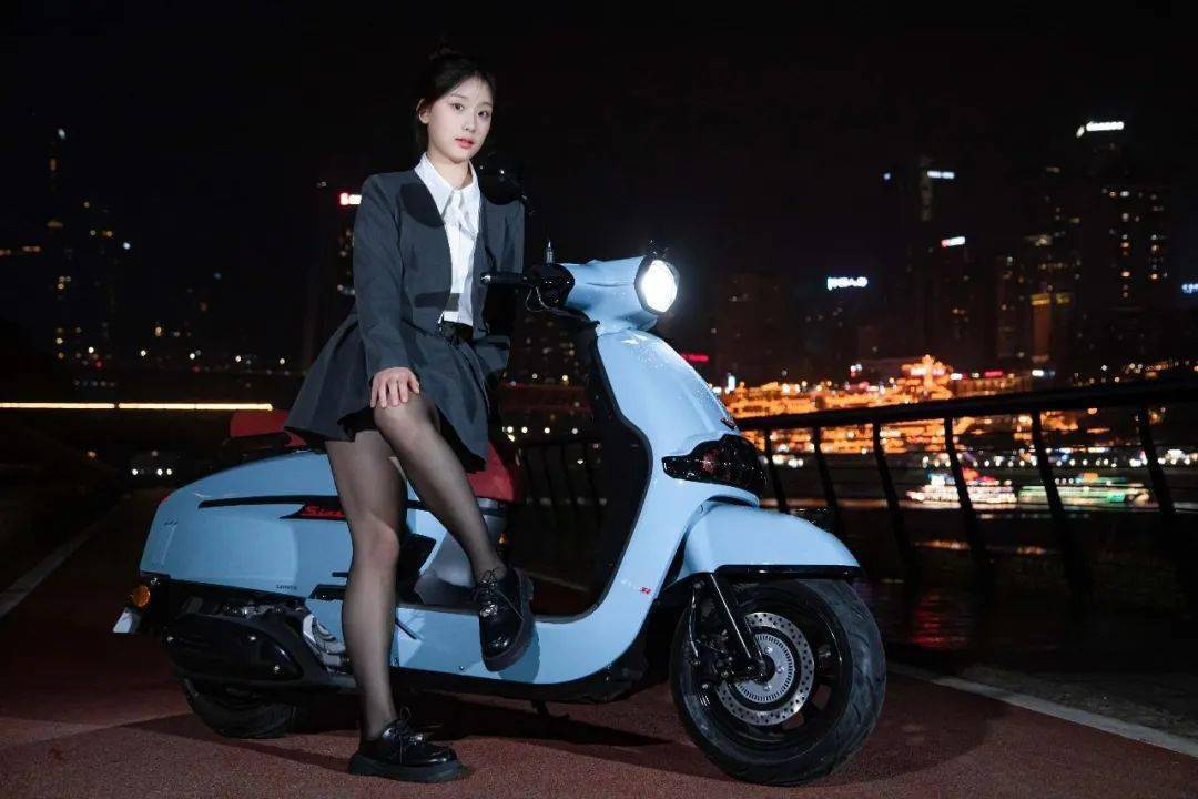 同级性价比最高——维多利亚Sixties 250Si高功率HPE版车型解读_搜狐汽车_搜狐网