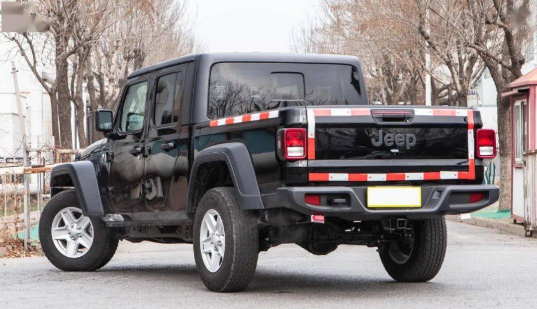 jeep牧马人“皮卡”来了，车长5.6米，2.0T+8AT+四驱，威猛又霸气_搜狐汽车_搜狐网