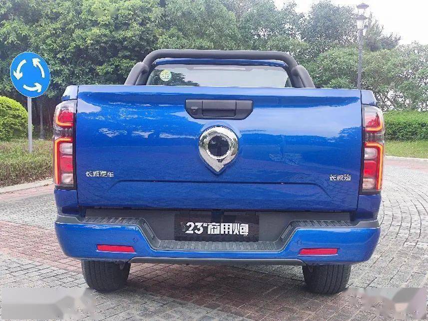 车长5米多，2.0T+8AT，11万就能买！_搜狐汽车_搜狐网