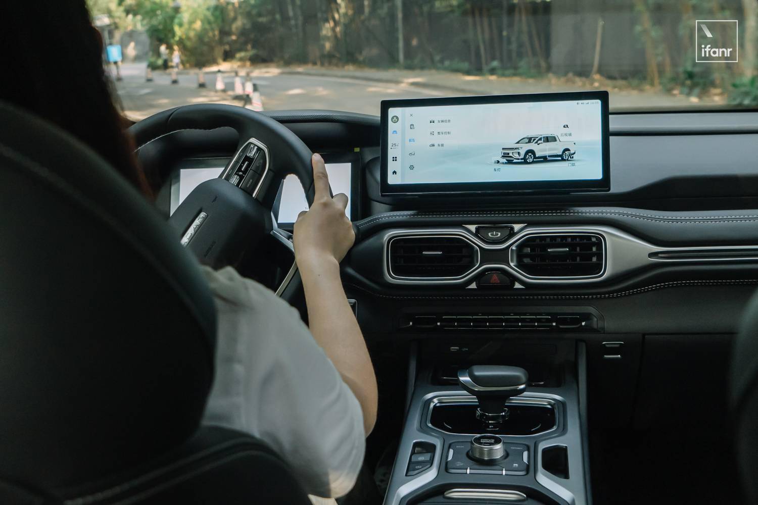 雷达 RD6 试驾：确认！不是皮卡，是懂「装」的 SUV_搜狐汽车_搜狐网