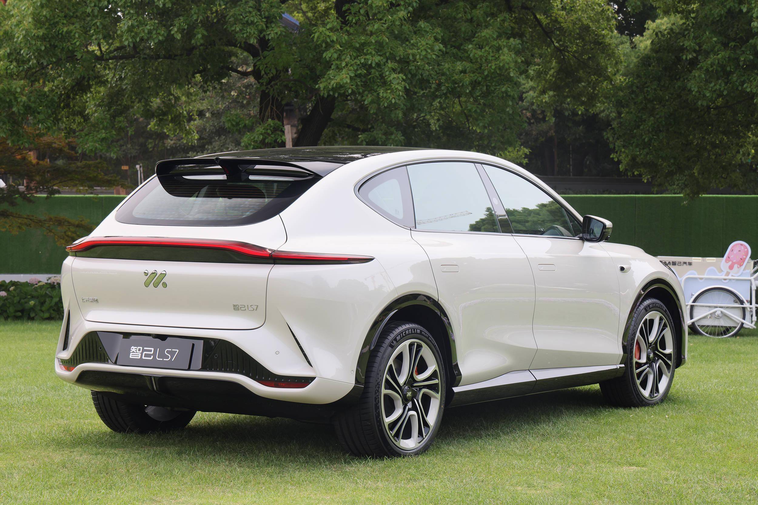 售28.98万元起 智己LS7 Urban Fit都市系列上市_搜狐汽车_搜狐网