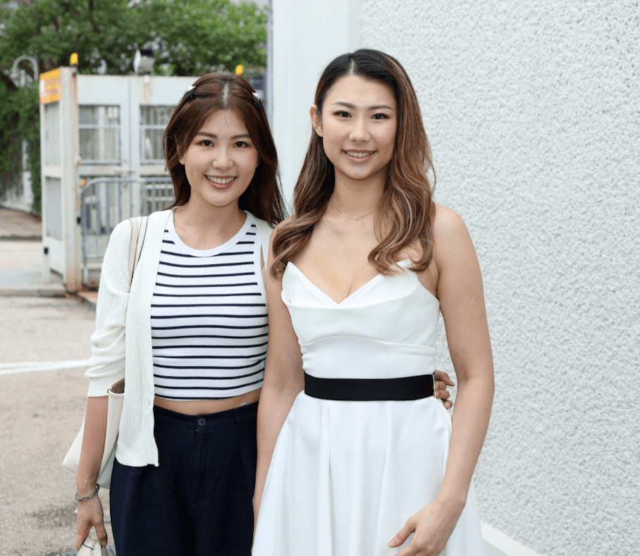 港姐面试次轮：TVB女艺人妹妹参选，私下三点式照露好身材_赵璧渝_妈妈_支持