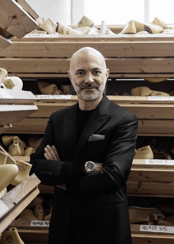 独家专访丨爱马仕旗下高定男鞋品牌JOHN LOBB全球CEO：鞋子和丝巾一样，都要亲手触摸感受_定制_客户_先生