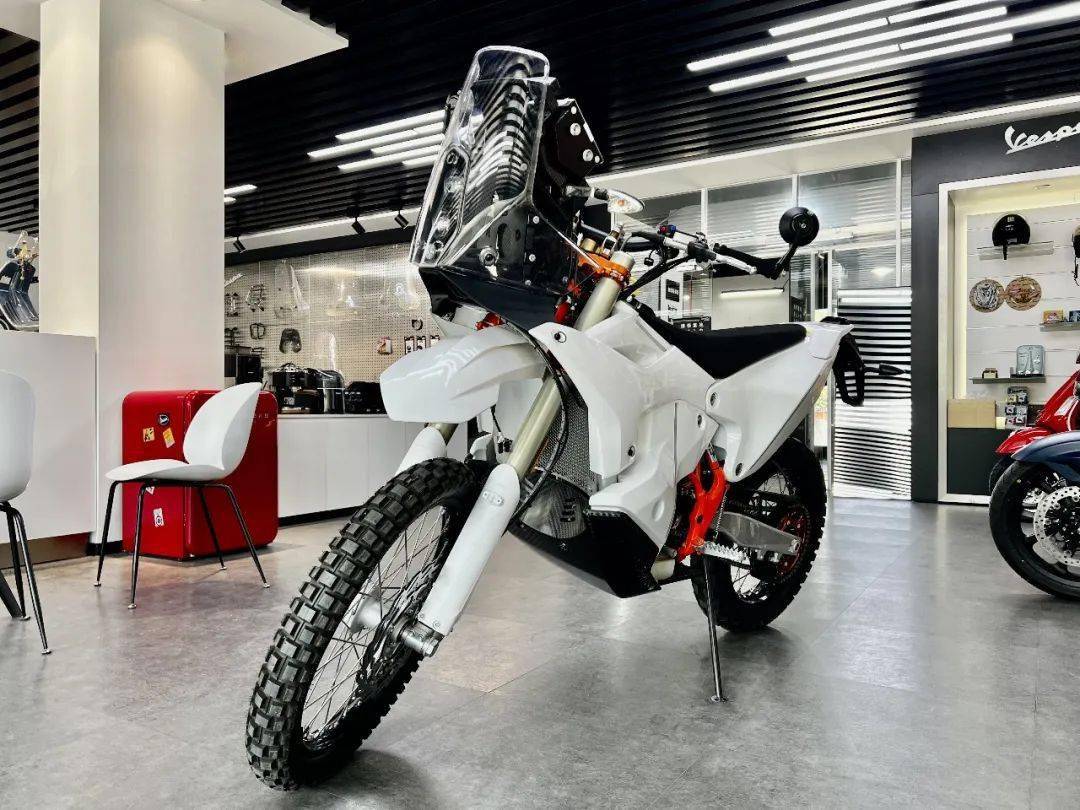 三个冠军车手联手打造的拉力之王——KTM 450 RALLY REPLICA_搜狐汽车_搜狐网