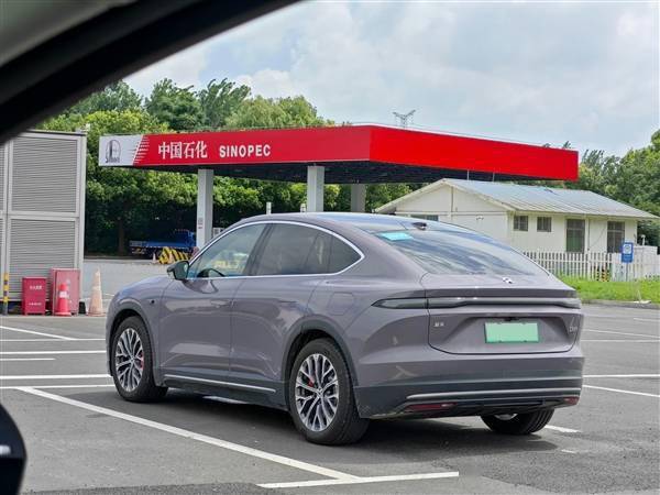 剑指特斯拉Model Y 蔚来EC6实车亮相：动力暴躁_搜狐汽车_搜狐网