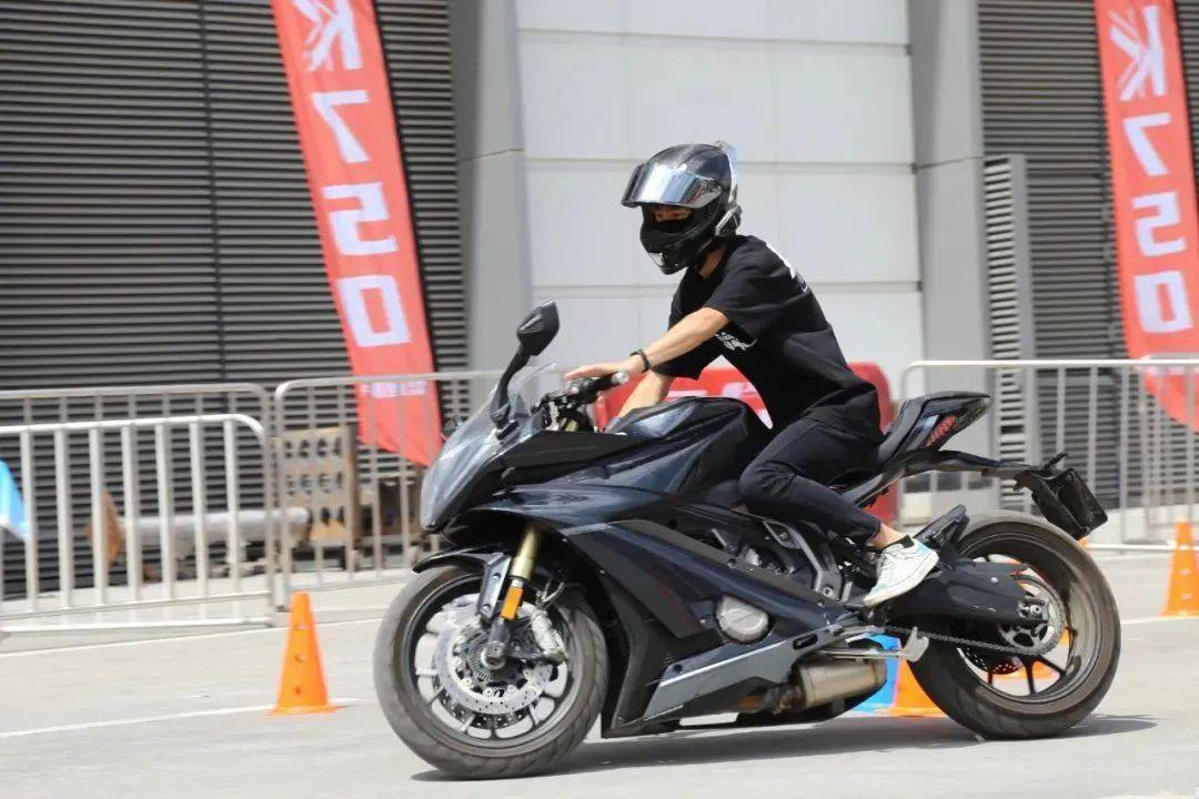 有态度有担当的最美仿赛杰迪K750_搜狐汽车_搜狐网