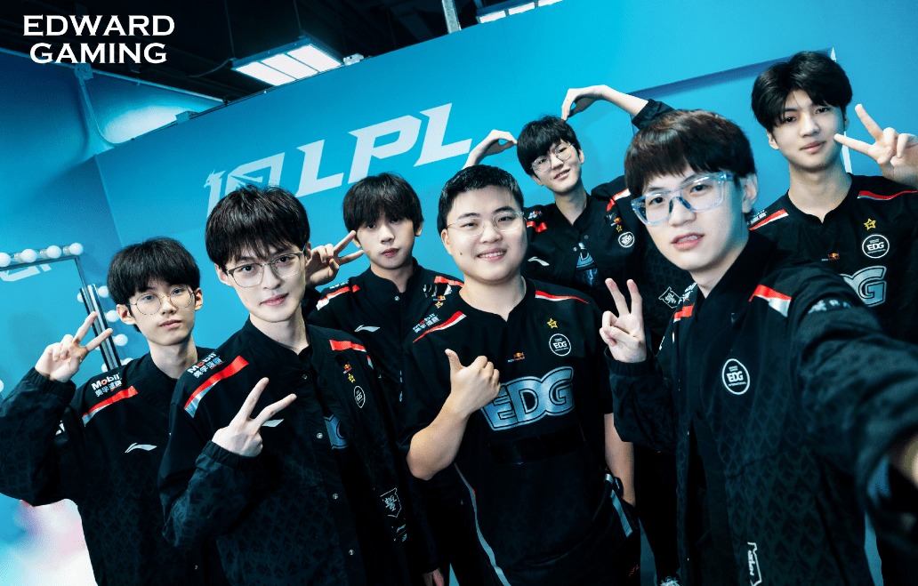 Viper还是Gumayusi？网友整活帮EDG寻找AD选手_Uzi_总决赛_全球