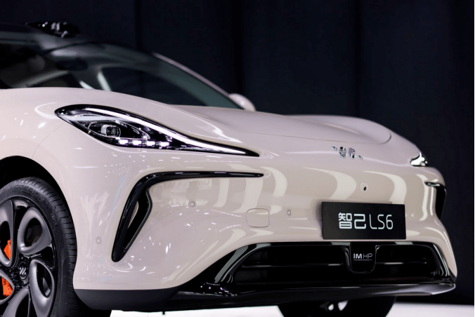 起售价相差10万元，智己LS6和蔚来ES6该怎么选？_搜狐汽车_搜狐网