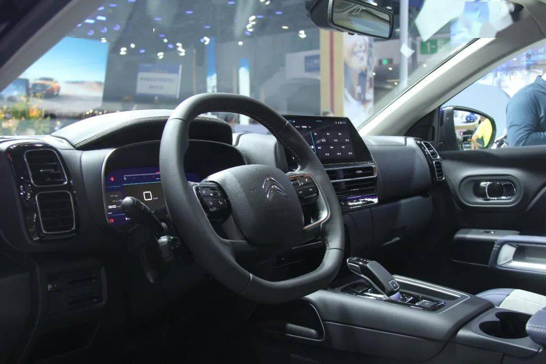 15万合资SUV，全系爱信8AT，配置升级，底盘一流！_搜狐汽车_搜狐网