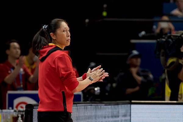 专访 | 中国女篮主帅郑薇：早已习惯高压出战 亚运要继续打出女篮精神_WCBA_1_CBA