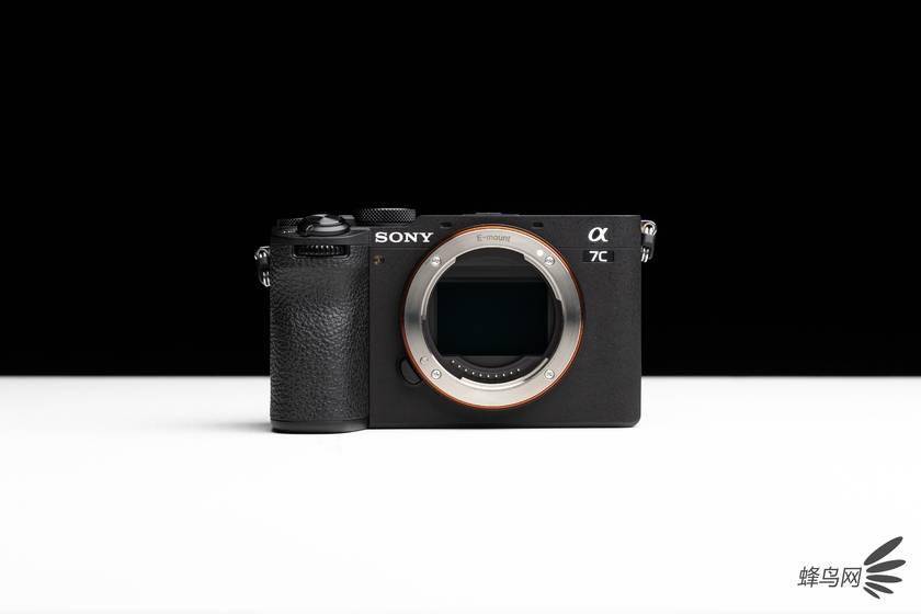 轻巧均衡的第二代全画幅小“7” 索尼Alpha 7C II评测_机身_视频_功能