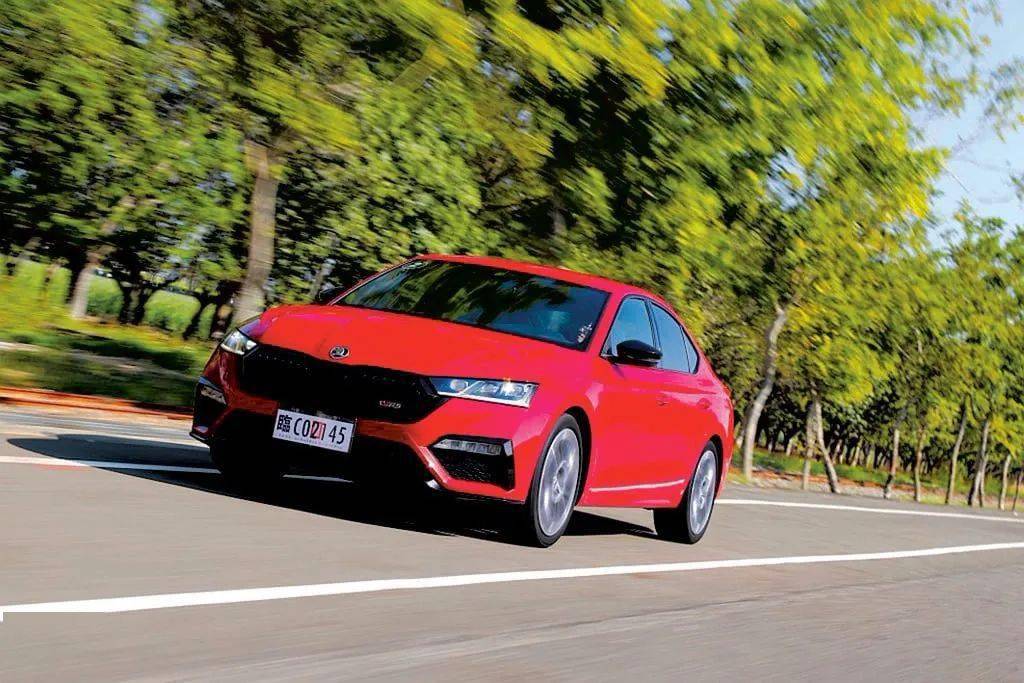 全新第四代 SKODA Octavia RS_搜狐汽车_搜狐网