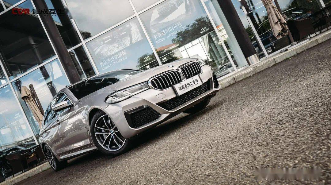 (最新到店)越级消费，3系的预算开5系，怎能不心动？【宝马5系新能源 535Le M运动套装】_搜狐汽车_搜狐网