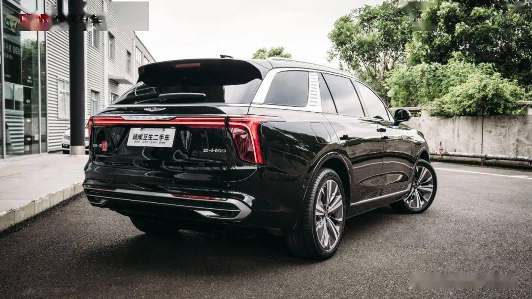 气场不输百万级豪车，30万出头即可拥有！【红旗E-HS9 460km 旗享版 六座】_搜狐汽车_搜狐网