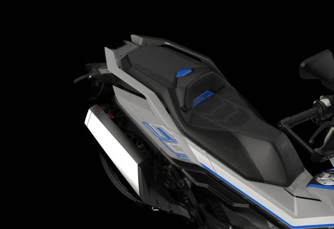 升仕3缸仿赛703RR实拍发布，本田X ADV替代版来了，还不到售价的零头？_搜狐汽车_搜狐网