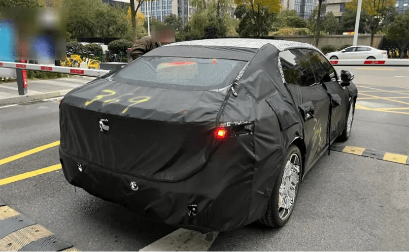 纯电续航超245公里！领克07EM-p谍照曝光_搜狐汽车_搜狐网