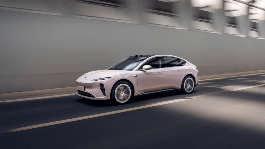 以「赛道模式」，兑现ET5的运动天赋_搜狐汽车_搜狐网