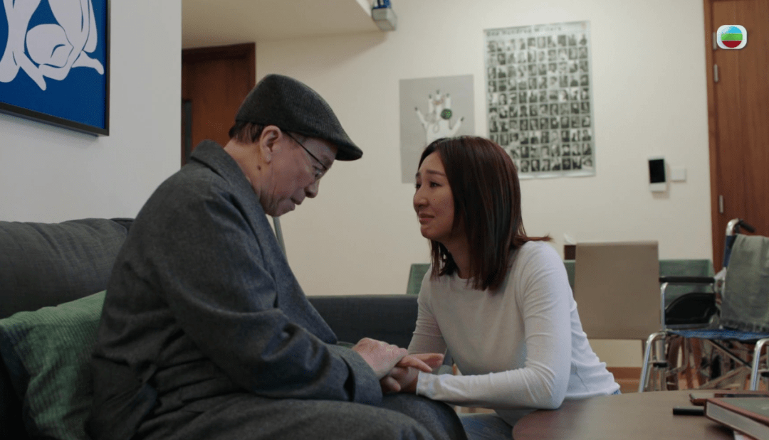 TVB花旦哭别父亲！网民大赞演技有进步！力推得今年女配奖_Cathy_许父_王伟