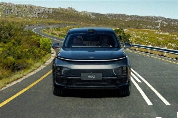 碰撞前3秒车速达到178km/h！理想公布L7车祸视频：追尾大货车速度太快_搜狐汽车_搜狐网